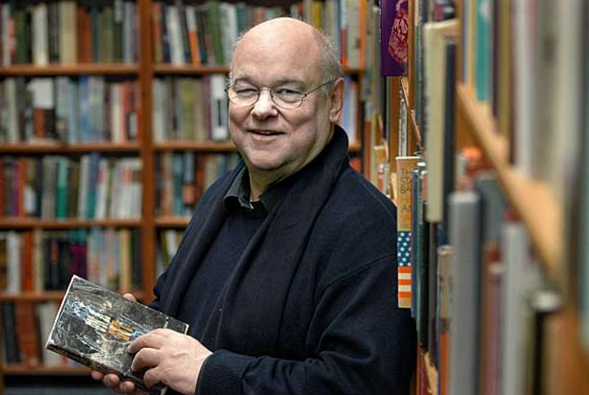 “The Hands” by John Baxter – Classics of Science Fiction